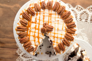 Butterscotch Pecan Dacquoise Cake - The Sugar Coated Cottage